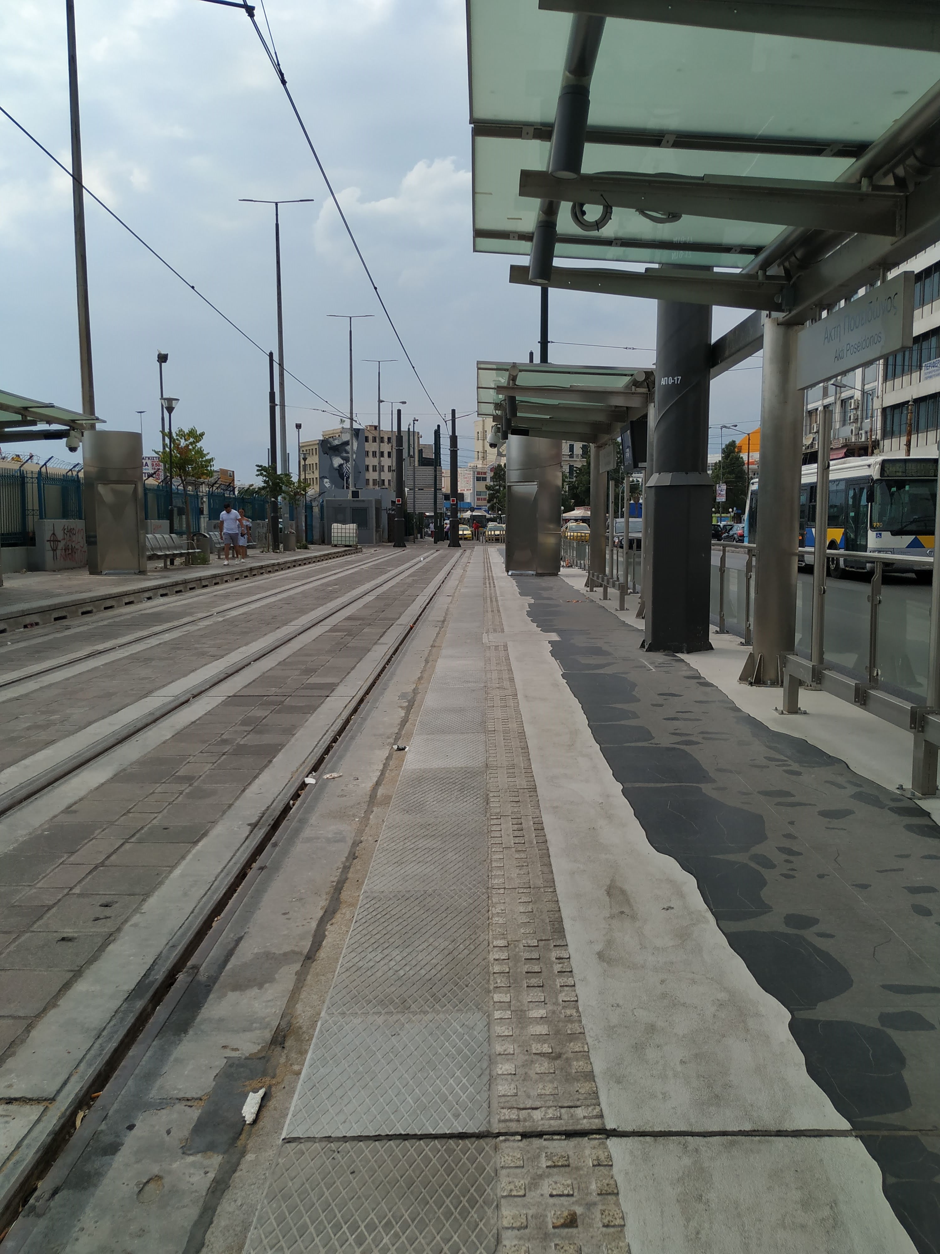 Κρηπίδωμα του αρχαίου λιμανιού του Πειραιά